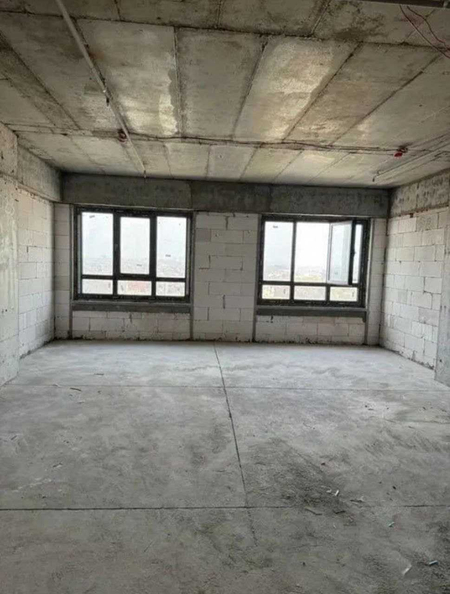 Akay City около метро Хамид Алимджана 50м2 коробка!`