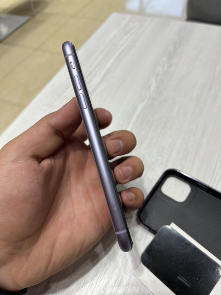 iPhone 11 с гарантией