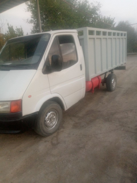 Ford sotiladi yilli 95