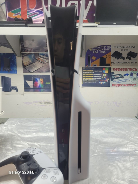 Продается игровой консол Sony Playstation 5 slim с дисководом