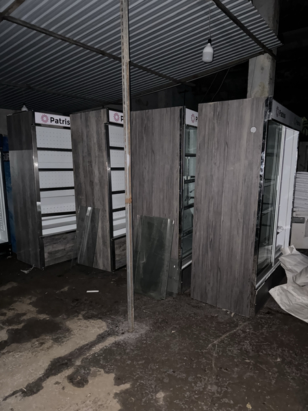 Vitrina xaladilnik magazinga ekanom elektir energiya