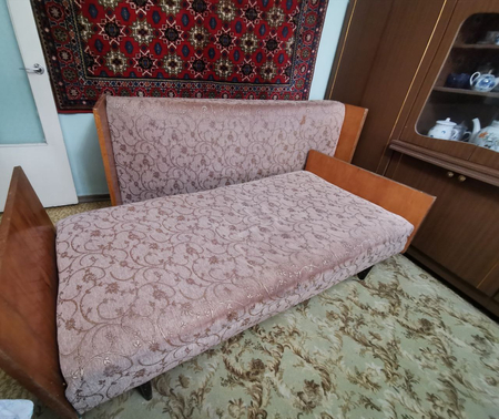 Кровать каркасная деревянная советская в хорошем состоянии