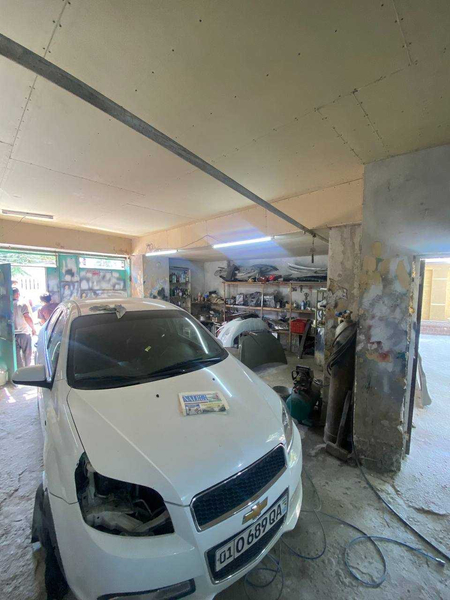 дом 4 комнаты и автосервис почти на дороге