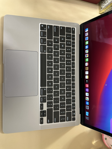 Apple macbook air 2021