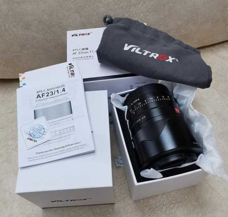 Срочно продам фотоаппарат Fujifilm X-T4 KIT XF 16-80mm F4 с доп