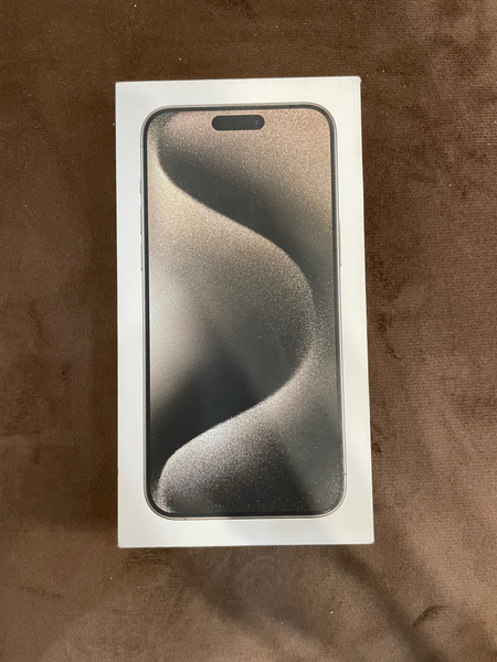 Срочно iPhone 15 pro max 256