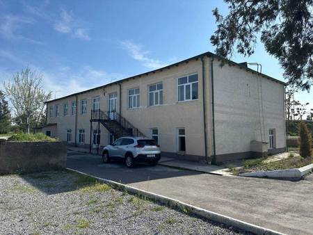 Продаётся нежилое здание