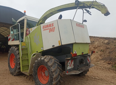 Claas jaguar 840 сотилади