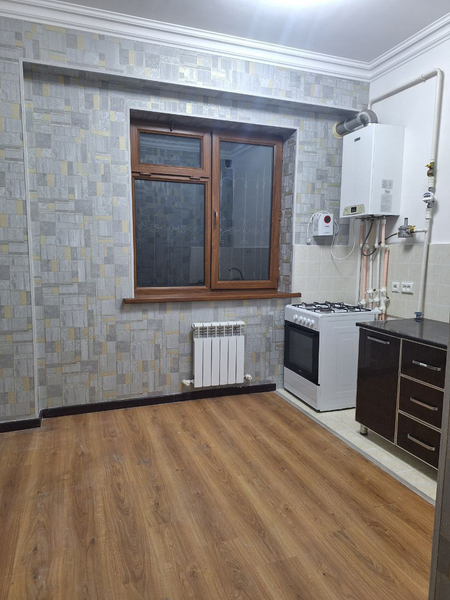 Продается 3 ком квартира Махтумкули