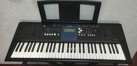 Синтезатор YAMAHA PSR-E333