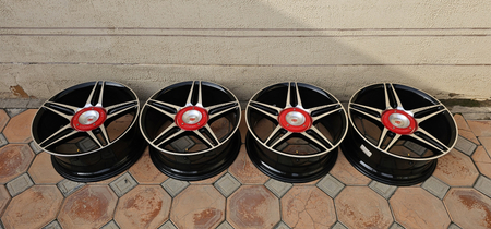 Продаётся диски VOSSEN R17 4x100