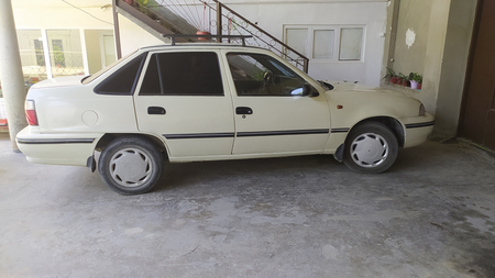 Nexi1 sotiladi. Faqat naqtga 3000$. Kelishimiz.