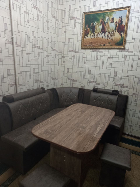 Продам квартиру 2-4-4   60кв м (своя)      75 500$ келишамиз
