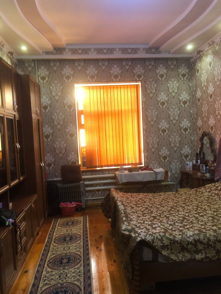 Uzbekistaskiydai tayyor biznesi bilan birga hovli yangi imorat !!!