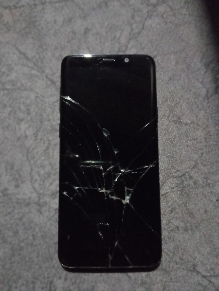 S 10+  xotira 1024 gb