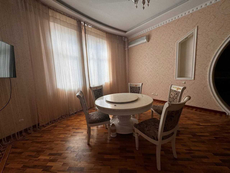 Продается дом в элитной махалле Мирзо Улугбекский район