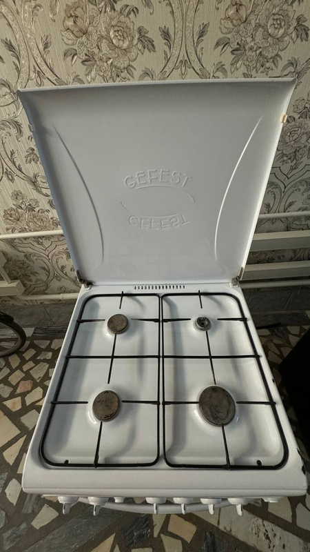 Gaz plitasi satiladi
