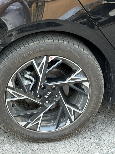 Продается Диски и балон 18 Kia