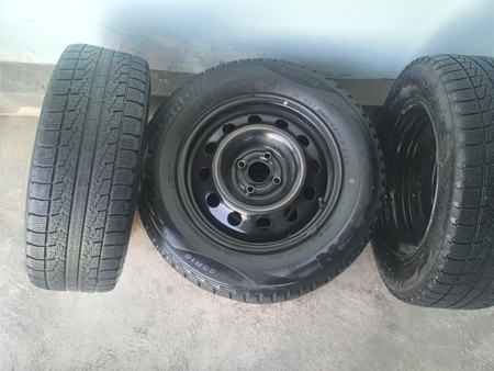 Балон Корейски  Nexen с дисками 205/65 R15