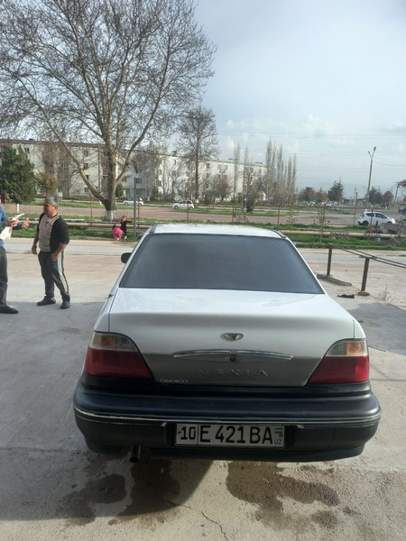 Срочно продаю машину