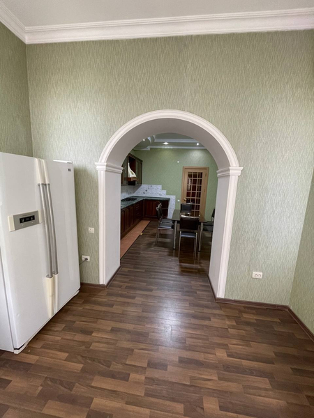 Срочно продается 4х ком. квартира, ор-р: Bon, 164м2