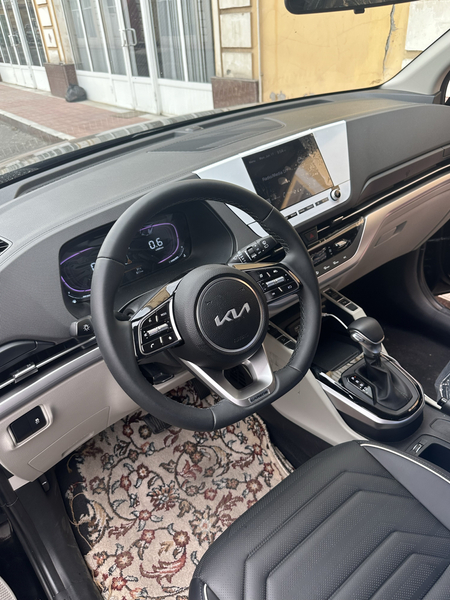 Kia Carens 2024 NEW