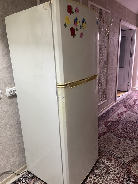 Холодильник продам