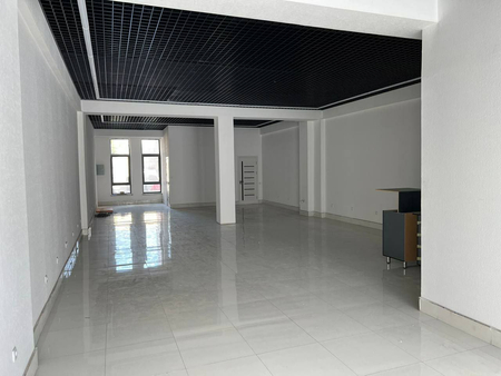 Продажа  Нежилой Фонд 150м2
1я линия Махтумкули, 
Ж.К New Life (2 Этаж