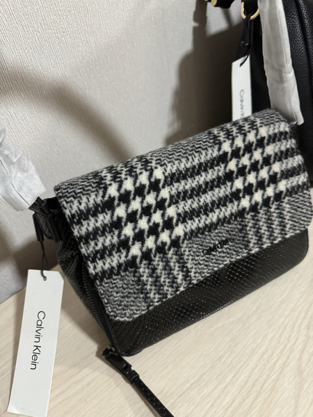 сумочка от Calvin Klein