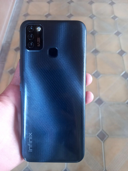 Infinix smart hot 10