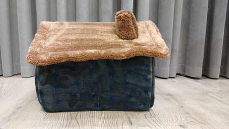Домик для кошек.