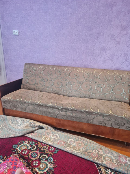 Продаётся б/у диван