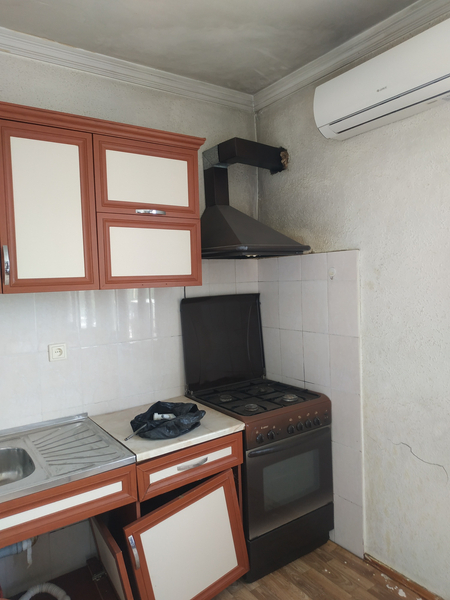 Srochna sotiladi 71kv 2xonali uy