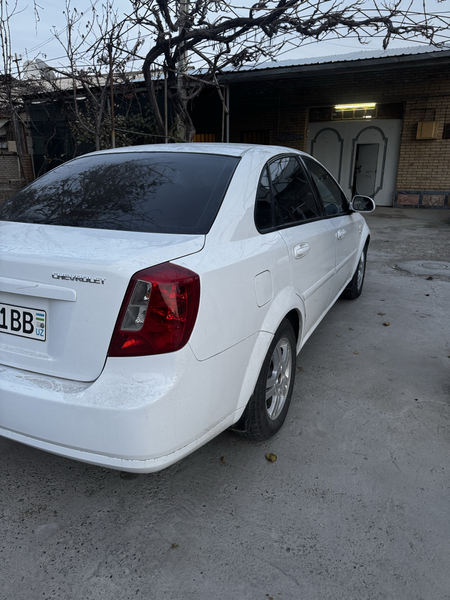 Vikupga beriladi lacetti