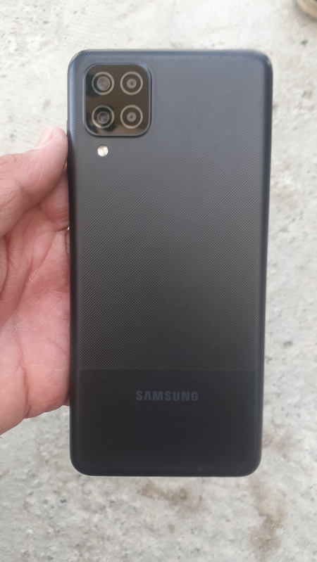 Samsung m12  4/64 gb