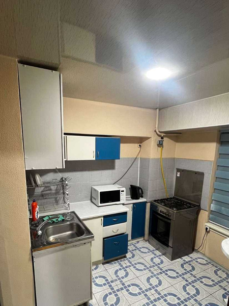 Срочно продается 3х комнатная квартира  р.Мирзо-Улугбекский  (МНМ)