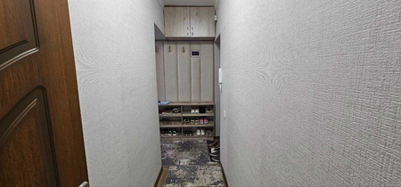 Srochniy Sergeli 5a  3/5/7 Sotiladi 58m²