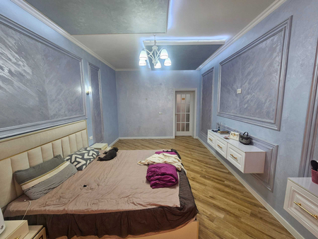 2 xonali 84m² 2-qavat uy sotiladi.
