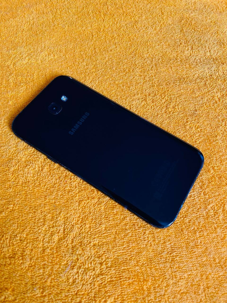 Samsung Gallaxy A7 sotiladi