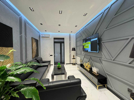 Продается офис на Ц-1. Ор-р: Дархан мост. 100м2