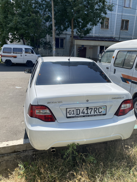 Nexia 2 1.5 glx сотилади