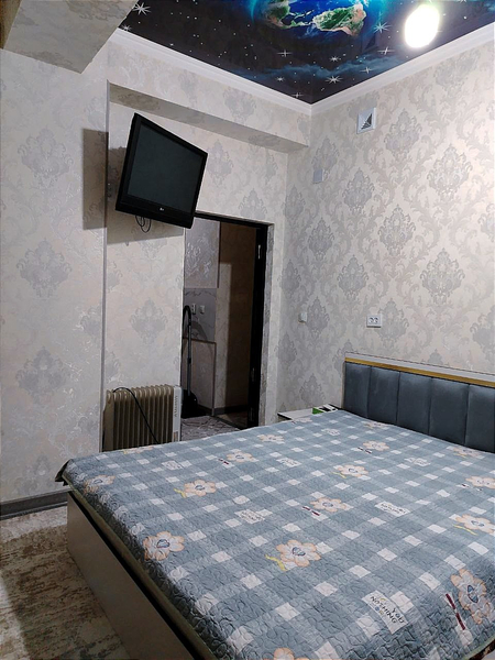 Kunlik kvartira bez zaks