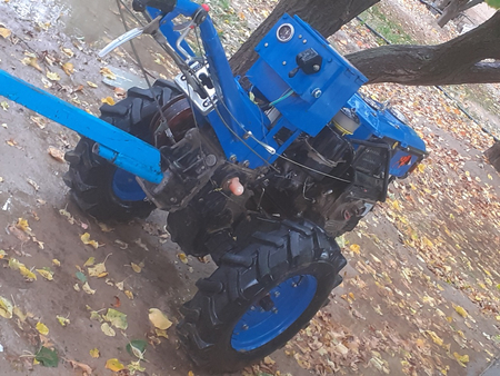 Motobulok zubr  15  ot  kuclisi.  Muraveyga alishaman
