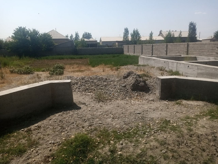 Yer uchaska sotiladi 12 ming dolir