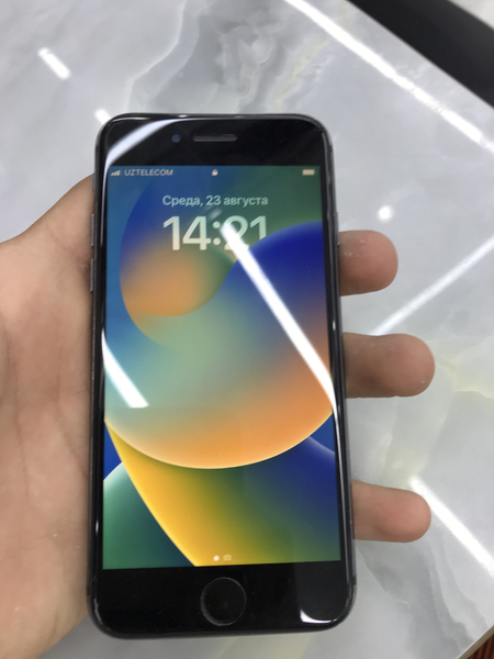 Продаю свой Iphone 8 чёрный