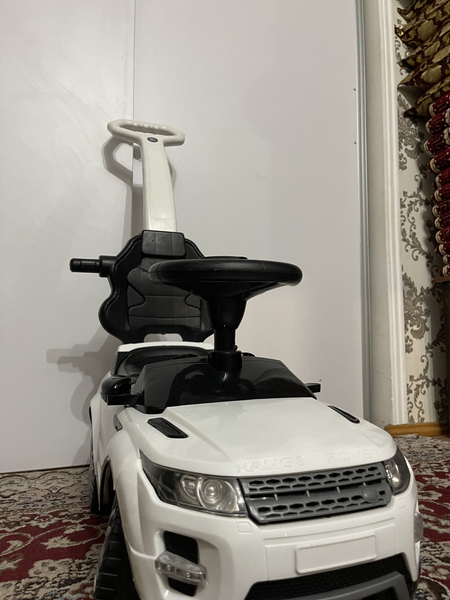 Машинка игрушка