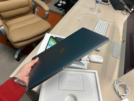 Срочно продается MacBook Pro M1