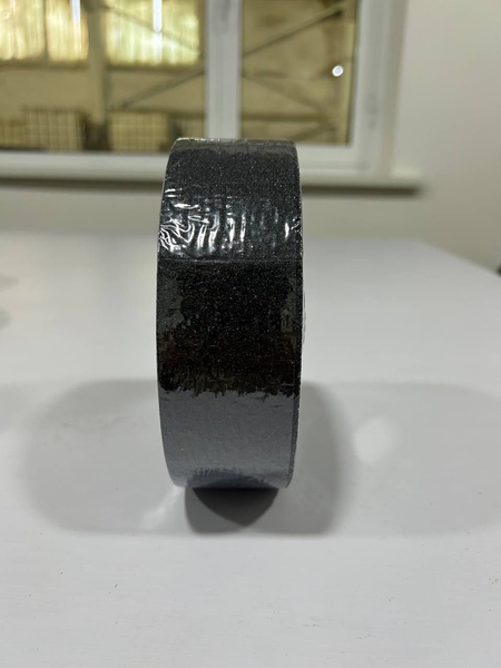 Противоскользящая лента (Anti-slip) на ступени, кафель