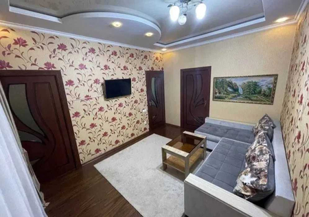 Сдается кв! 2/2/4 в 6-квартал ор-р Райхон миллий таомлар #06