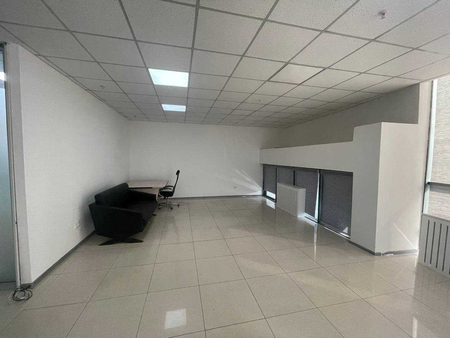 Сдаётся в аренду 120 м². коммерческое помещение в бизнес центре.
